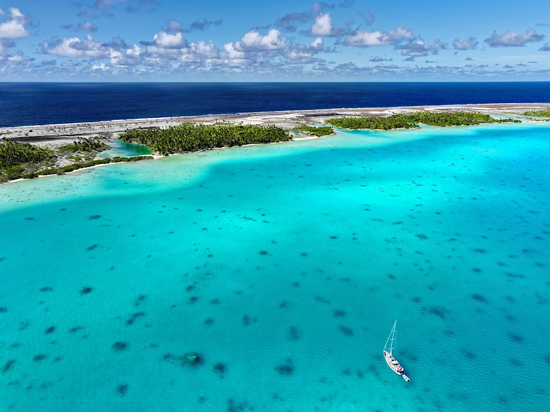 Raroia Atoll: Erste Eindrücke vom ersten Ankerplatz in den Tuamotus ...
